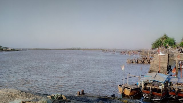 Umbergaon Beach, Surat - Things to Do, Timings & Photos