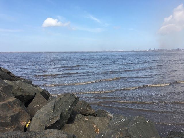 Visit Dumas Beach, Surat - Things to Do, Timings & Photos