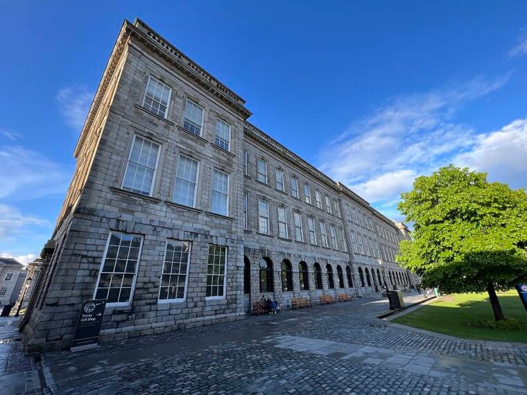 The Book of Kells and Old Library Exhibition | Dublin - What to Expect ...
