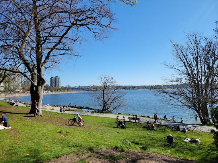 English Bay Beach, Vancouver - Things to Do, Timings & Photos