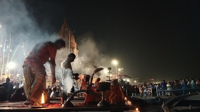 Dashashwamedh Ghat | Varanasi - What to Expect | Timings | Tips - Trip ...